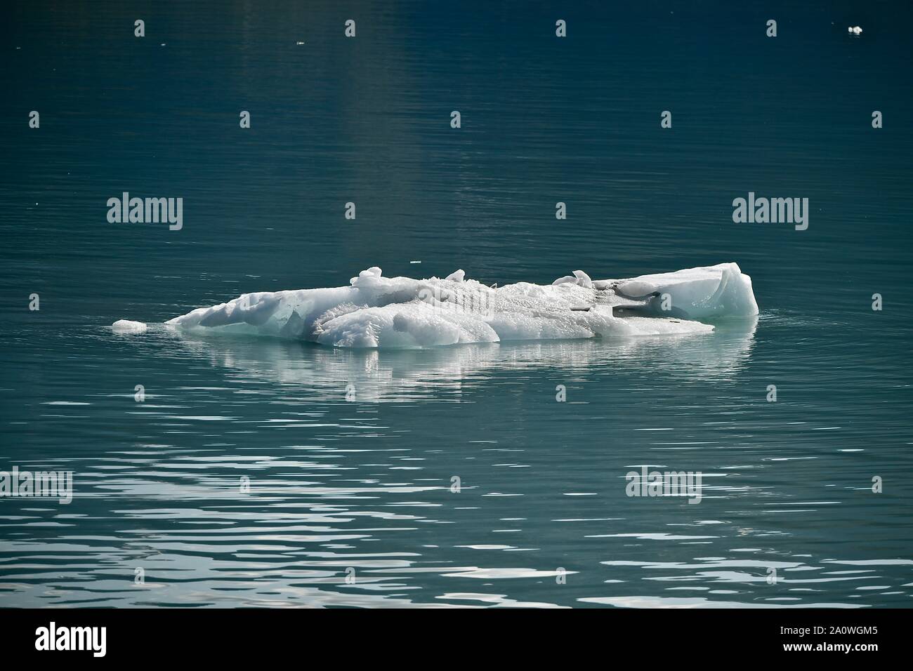 Schwimmende eisblocke hi-res stock photography and images - Alamy