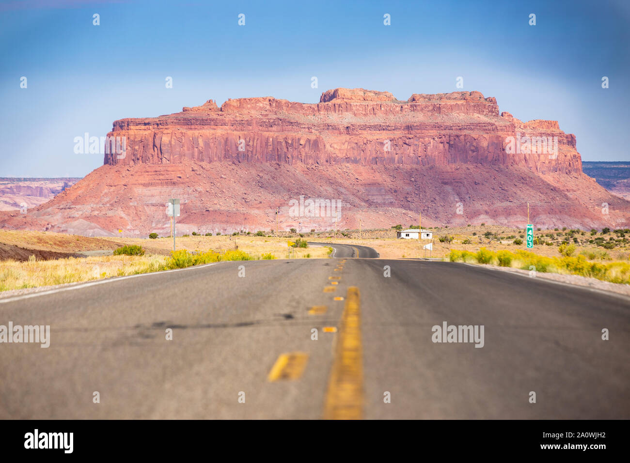 Monument valley scenic drive hi-res stock photography and images - Alamy