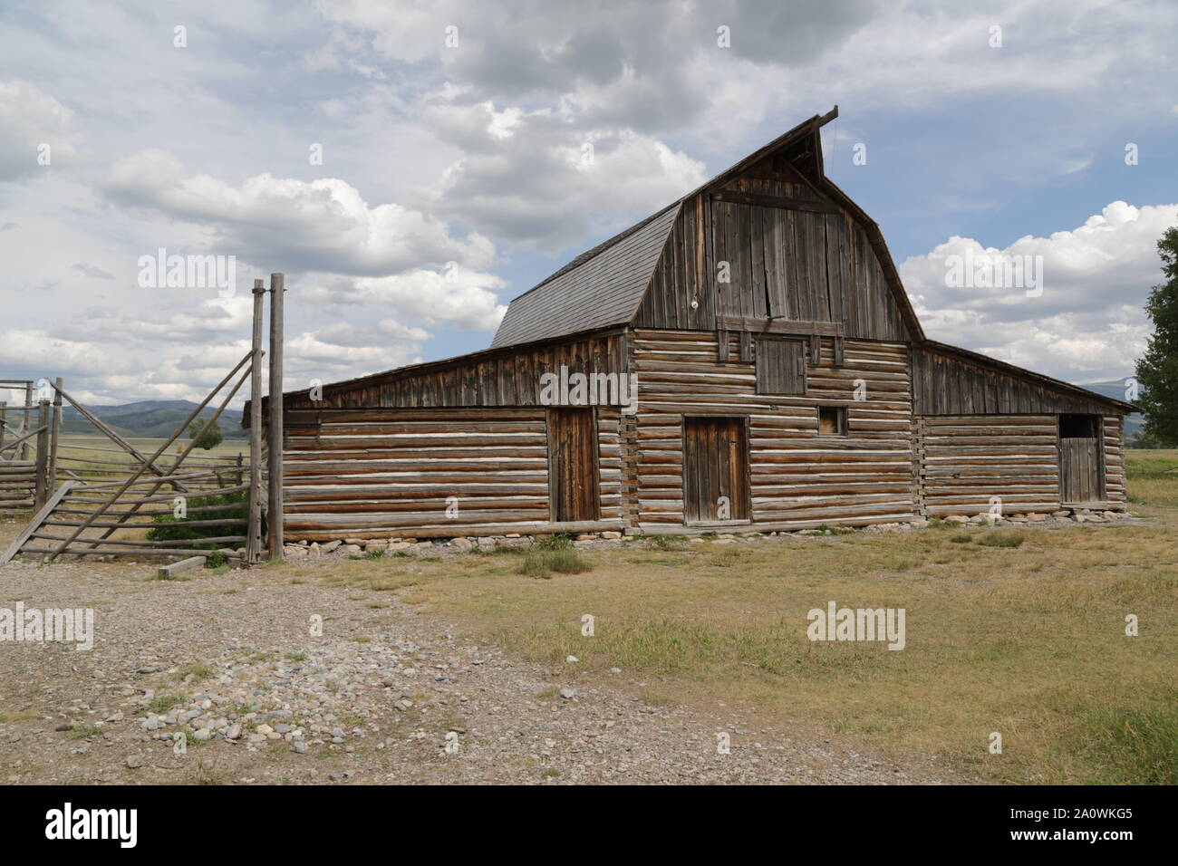 mormon house in USA grand teton national park the beauty of amazing ...