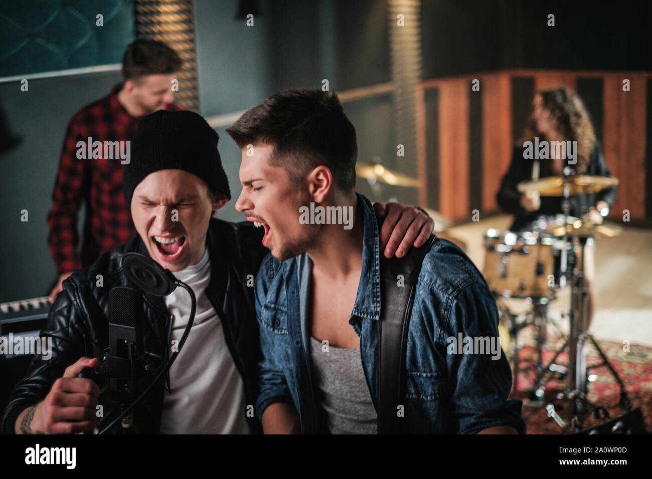 Teens garage band hi-res stock photography and images - Alamy