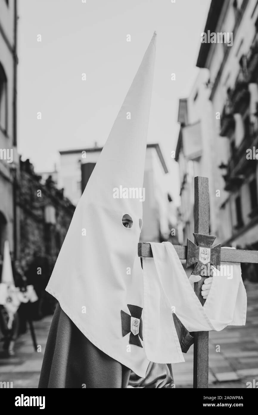 Holding holy cross hi-res stock photography and images - Alamy