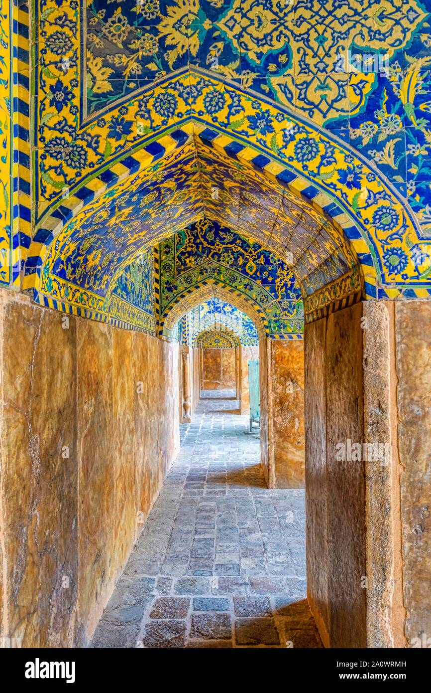 Mosque interior iman hi-res stock photography and images - Alamy