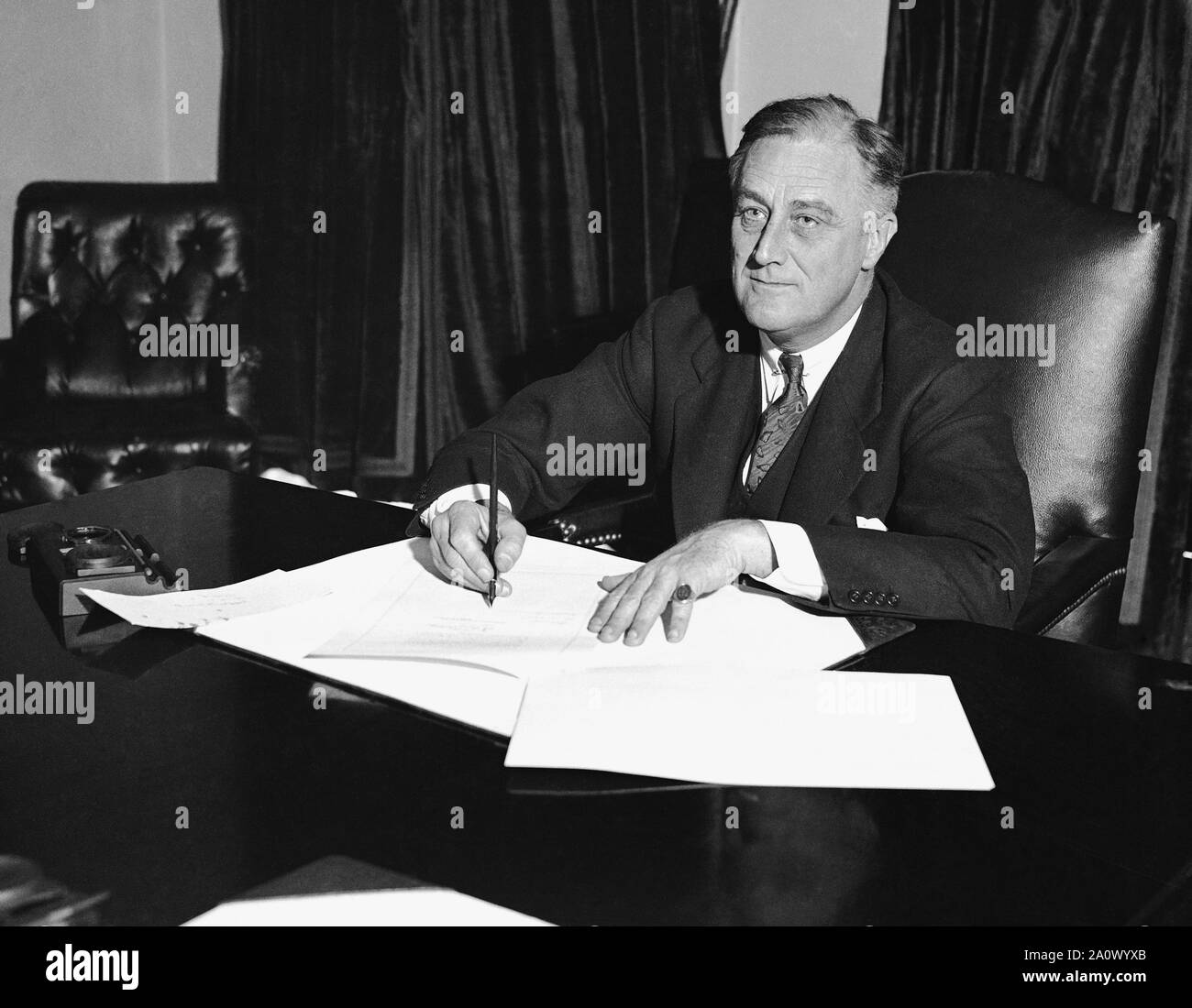Prohibition 1920s america Black and White Stock Photos & Images - Alamy