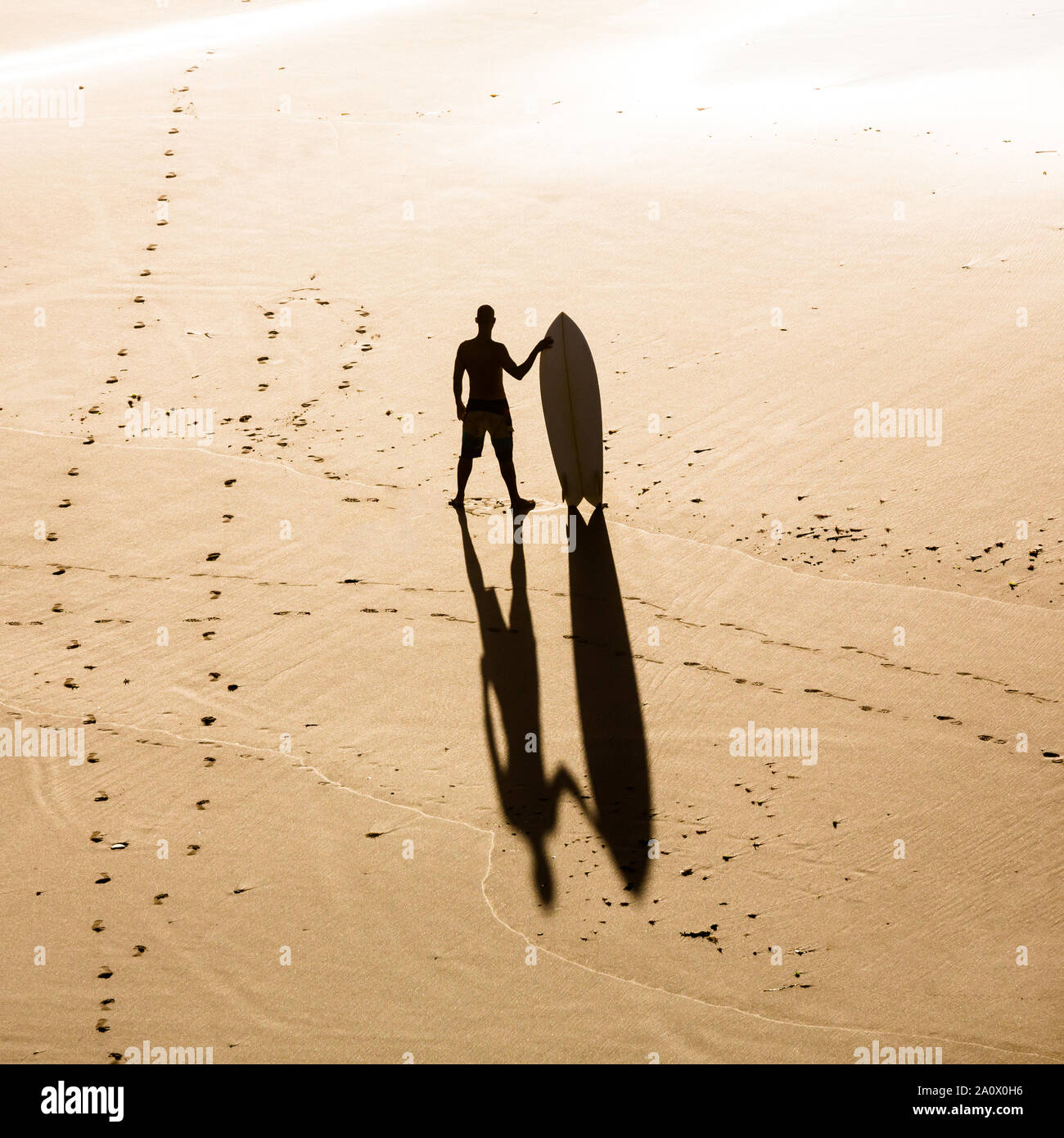 Surfer checking waves hi-res stock photography and images - Alamy