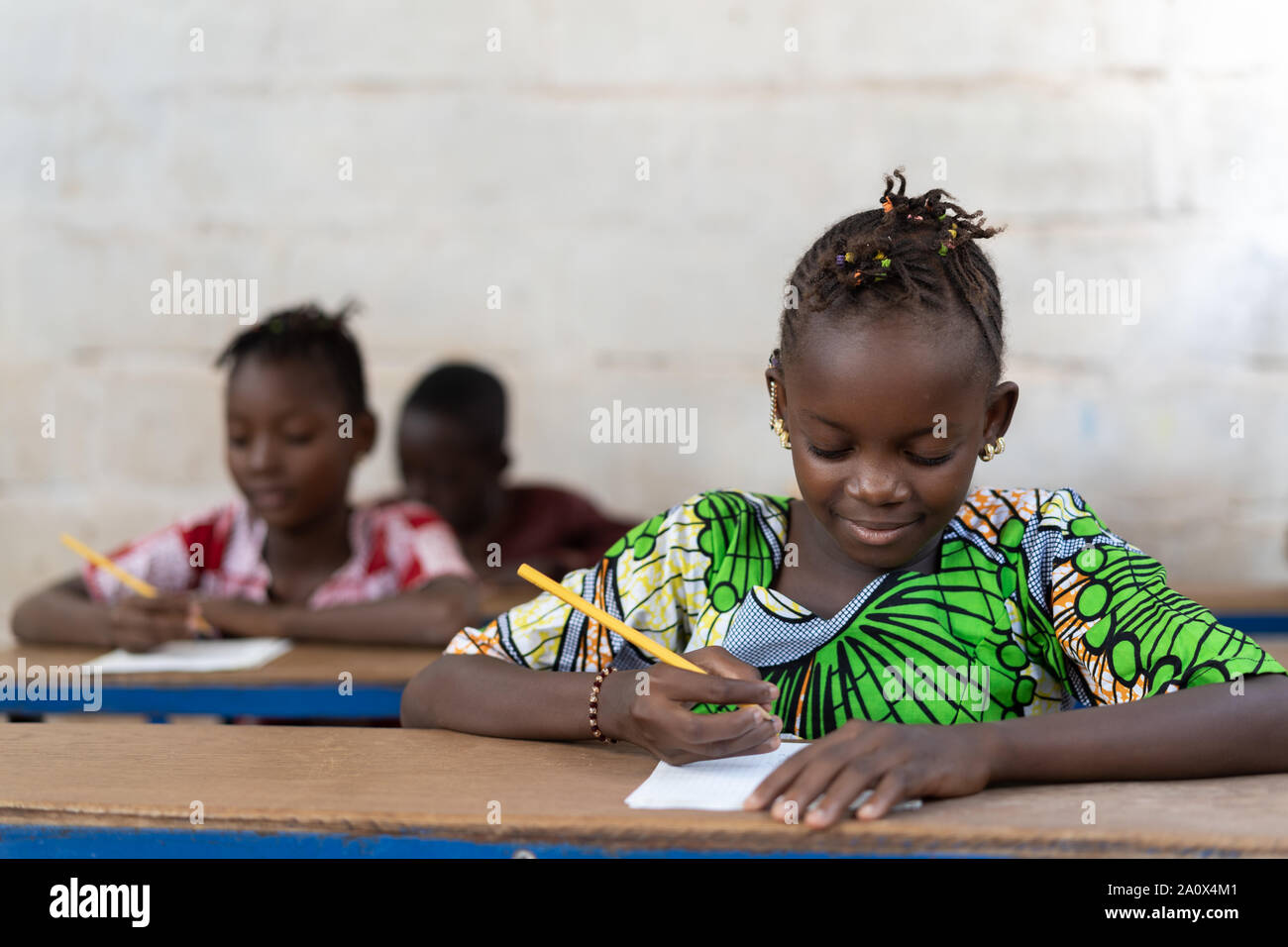 Businesswomen school children hi-res stock photography and images - Alamy