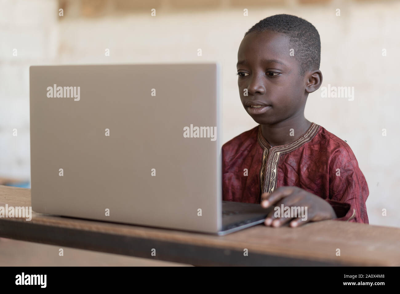 Africa school children computer hi-res stock photography and images - Alamy