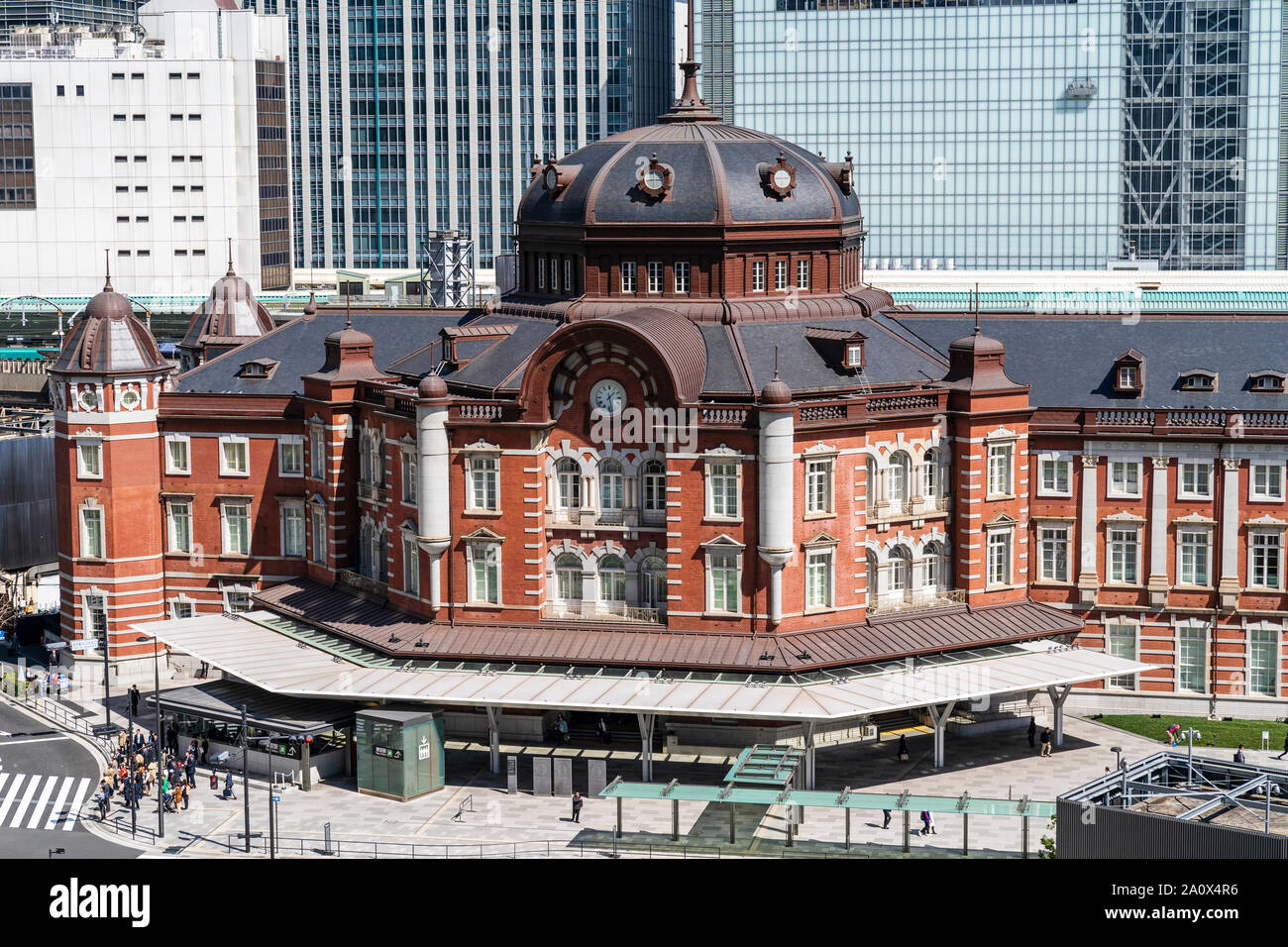 Tokyo. High angle view of the Marunouchi side of the red brick Tokyo ...