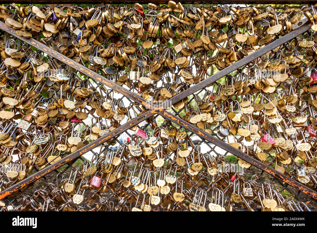 Love-locks attached to the fencing around the Basilica of Sacré-Cœur in ...