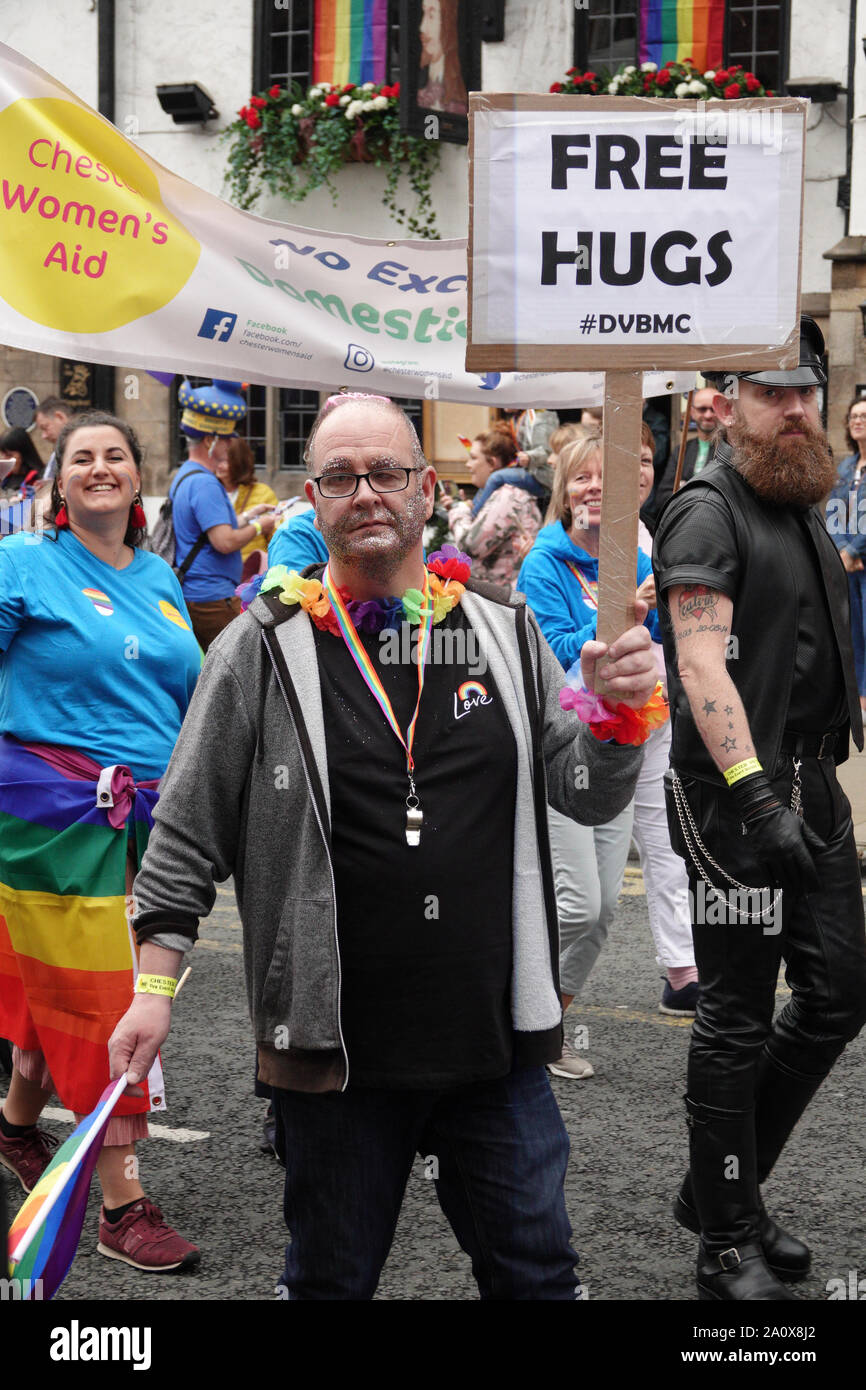 Free Hugs Sign Stock Photos & Free Hugs Sign Stock Images - Alamy