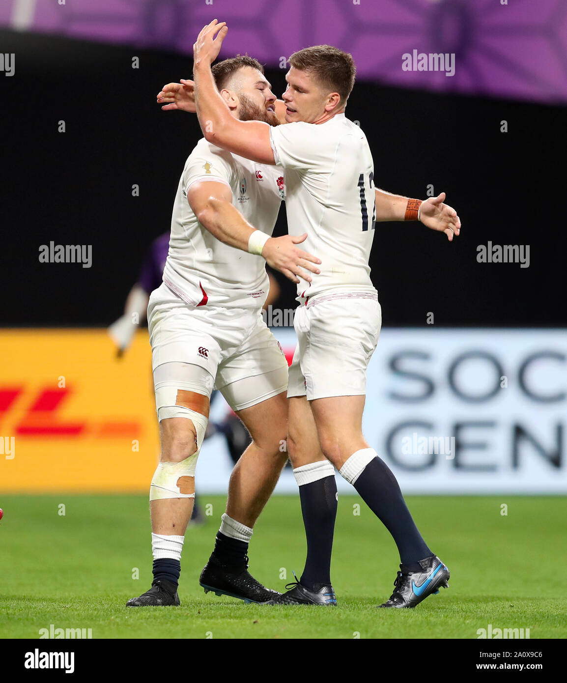 England's Luke Cowan-Dickie celebrates scoring his sides fourth try ...