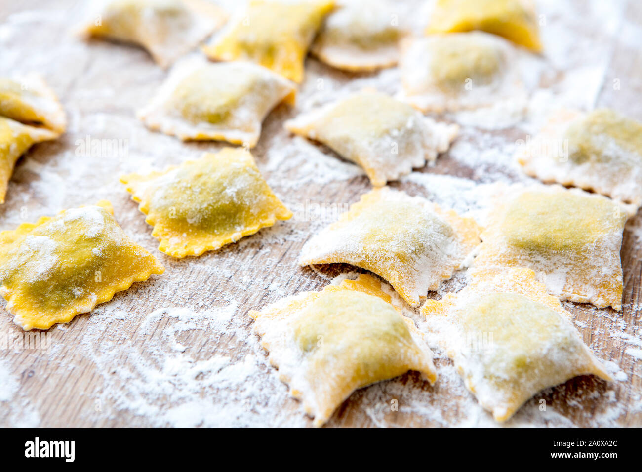 Artisan flour hi-res stock photography and images - Alamy