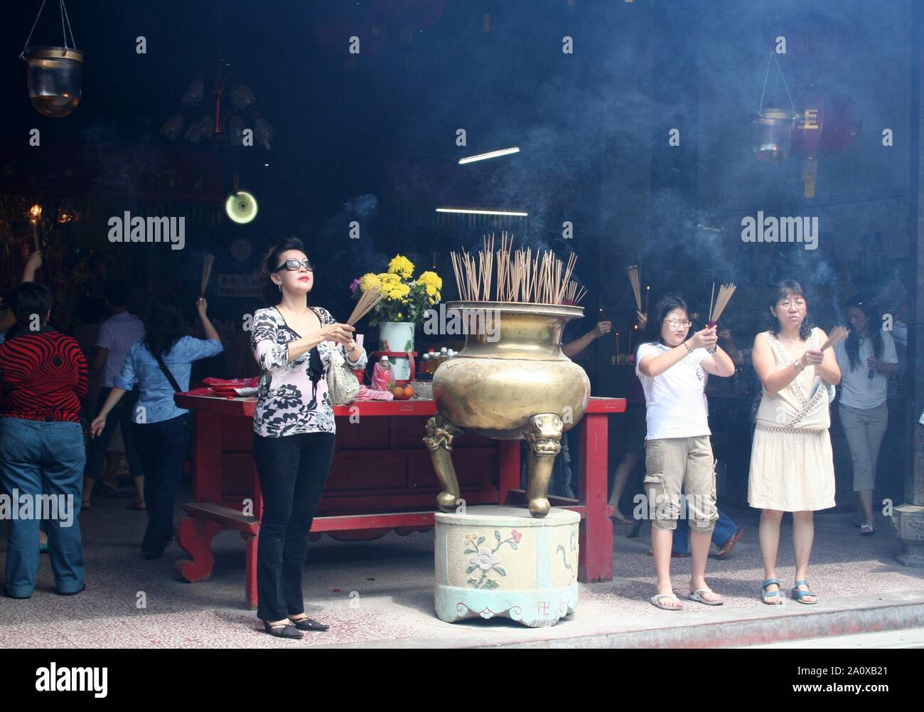 Chinese goddess of mercy temple penang hi-res stock photography and ...