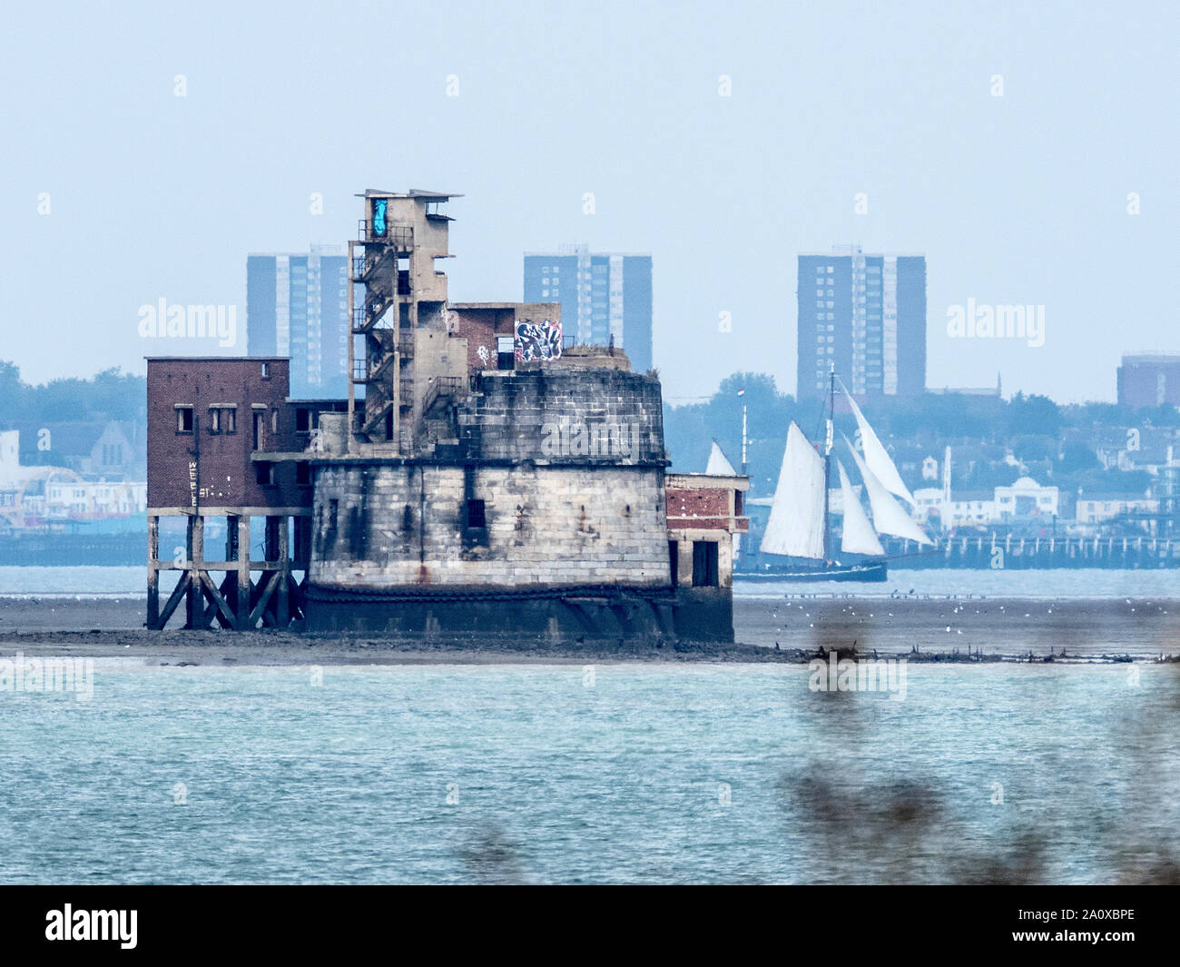 Isle of grain kent hi-res stock photography and images - Alamy
