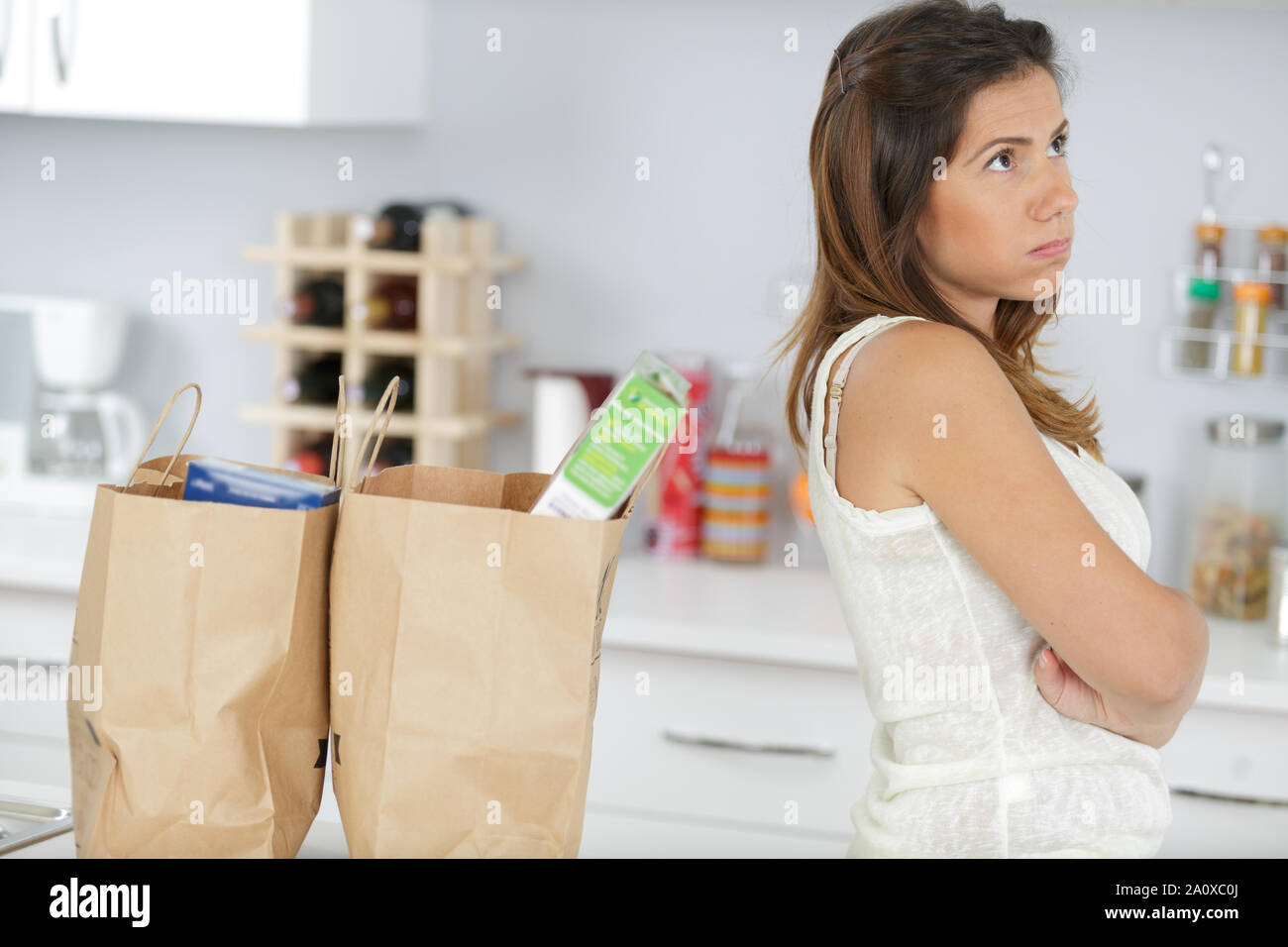 Woman supermarket angry hi-res stock photography and images - Alamy