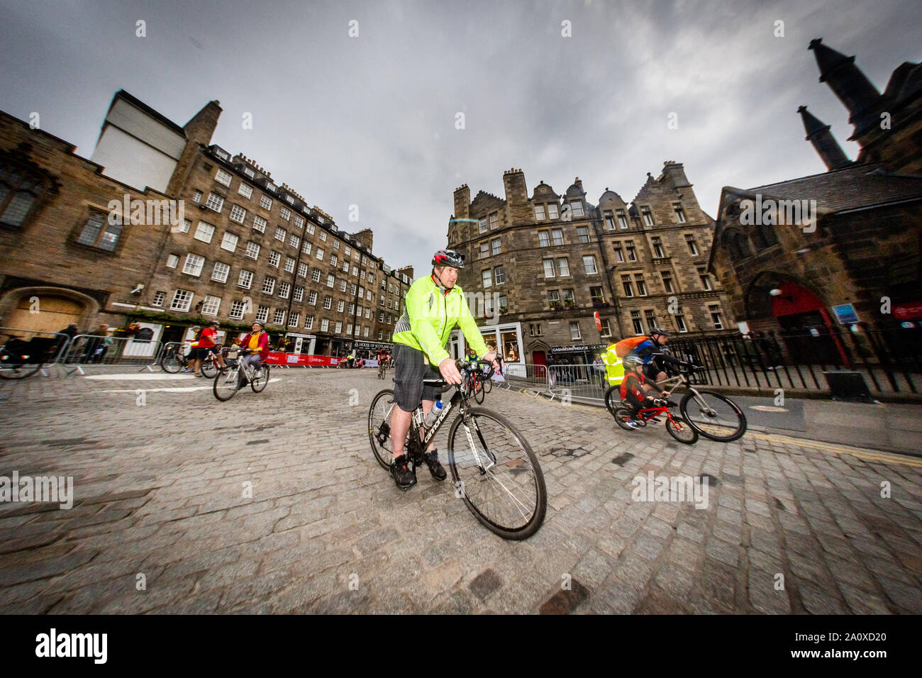 Edinburgh, Scotland. Sunday 22nd September 2019. Participants at the ...