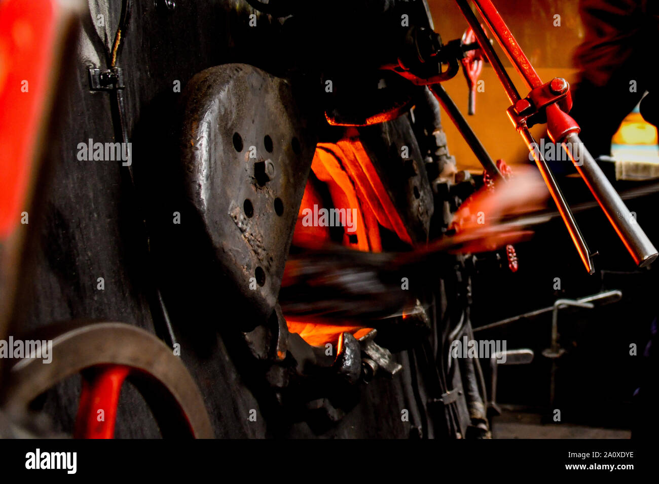 Loco fireman shovel coal hi-res stock photography and images - Alamy