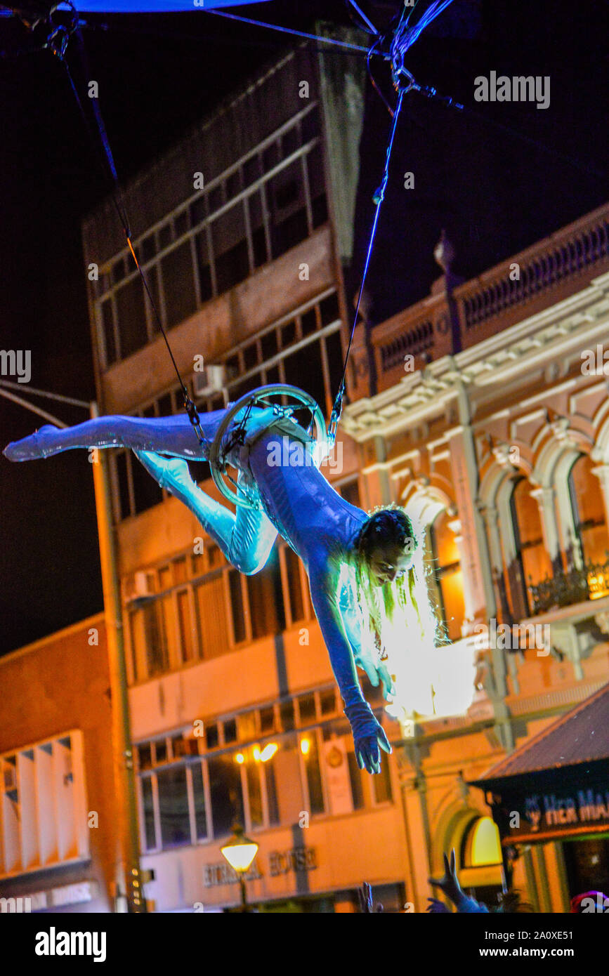 Woman Trapeze Artist High Resolution Stock Photography and Images - Alamy