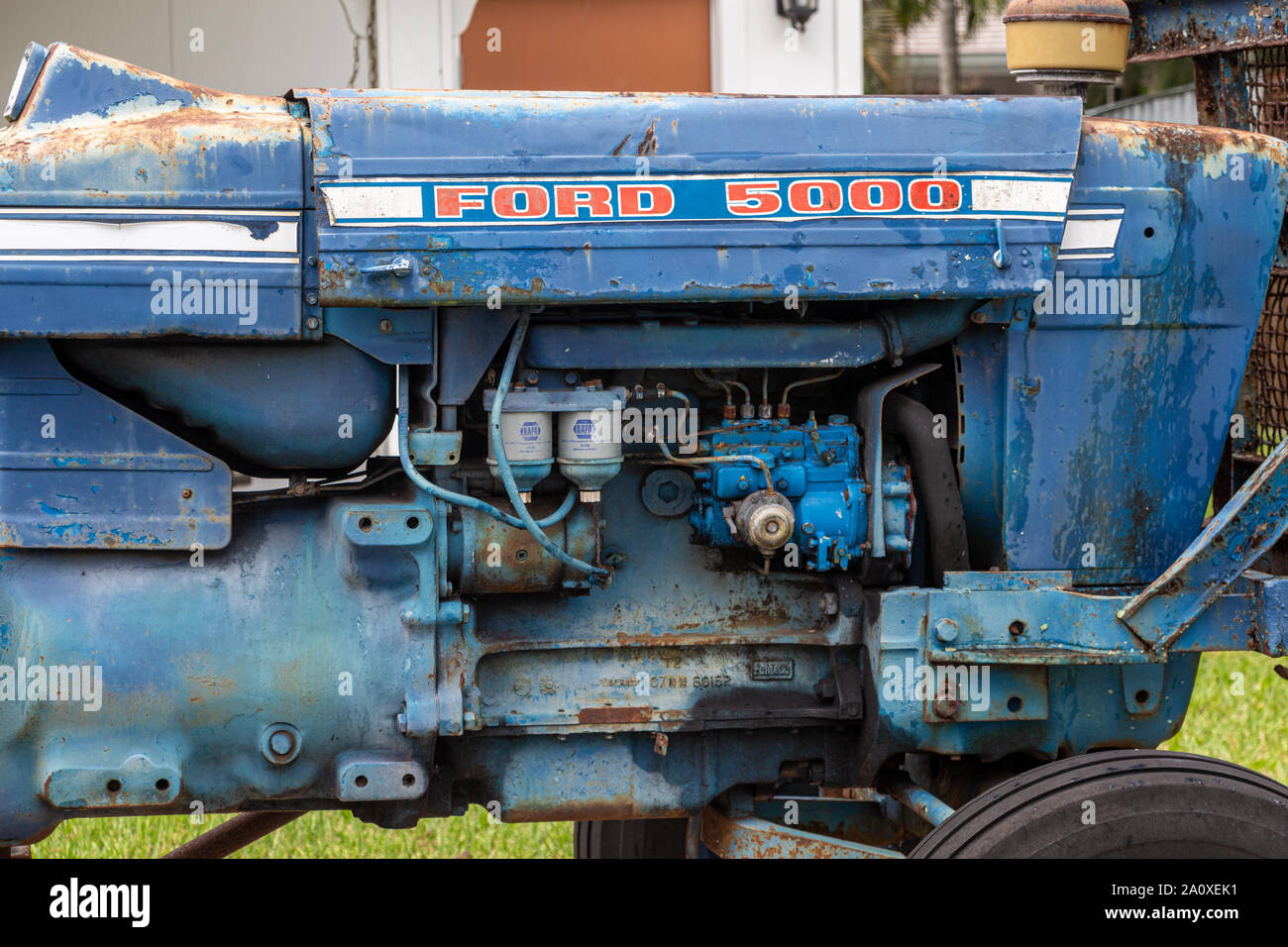 Old Ford 5000 tractor, blue - Davie, Florida, USA Stock Photo - Alamy