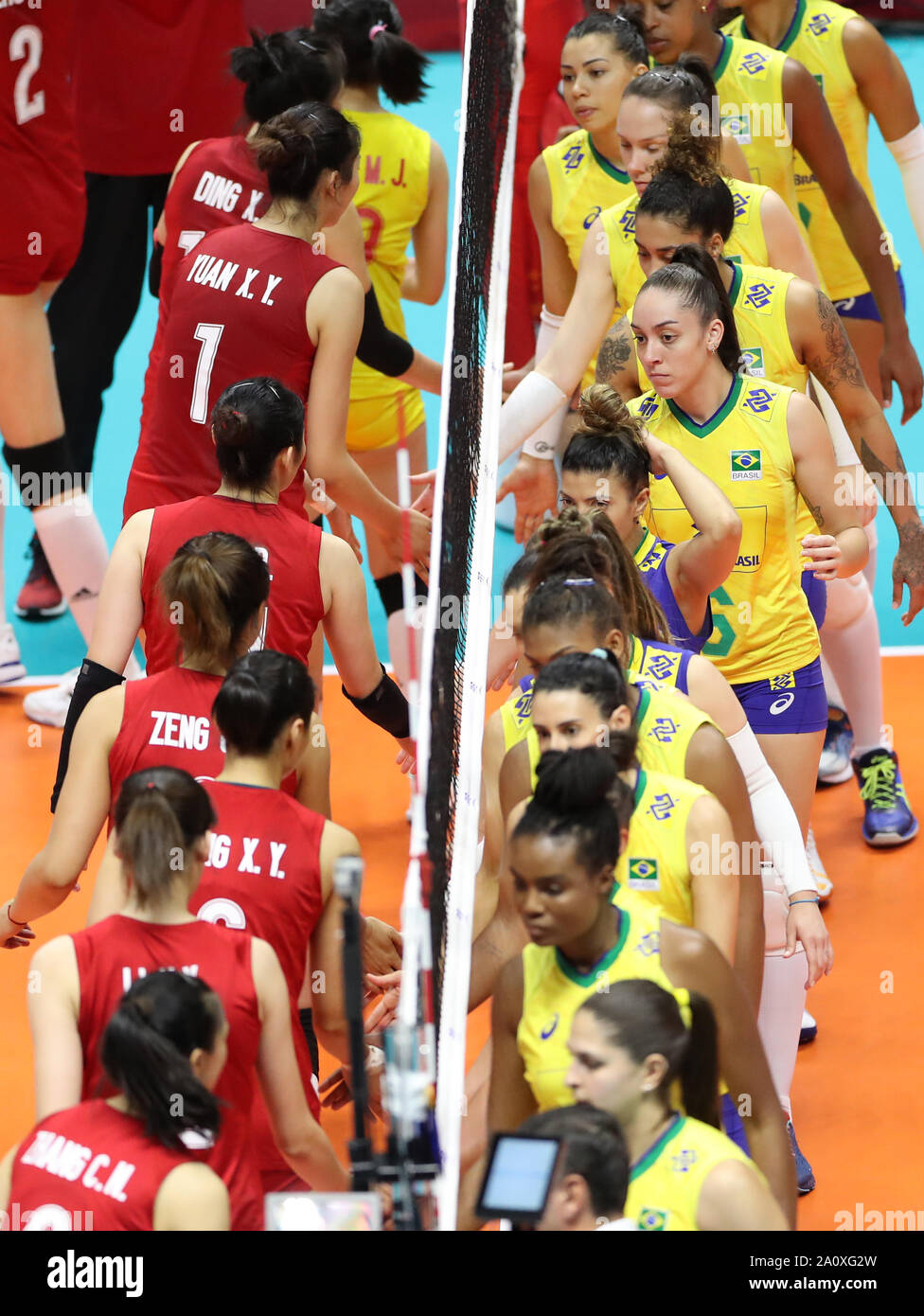 L shake hi-res stock photography and images - Alamy