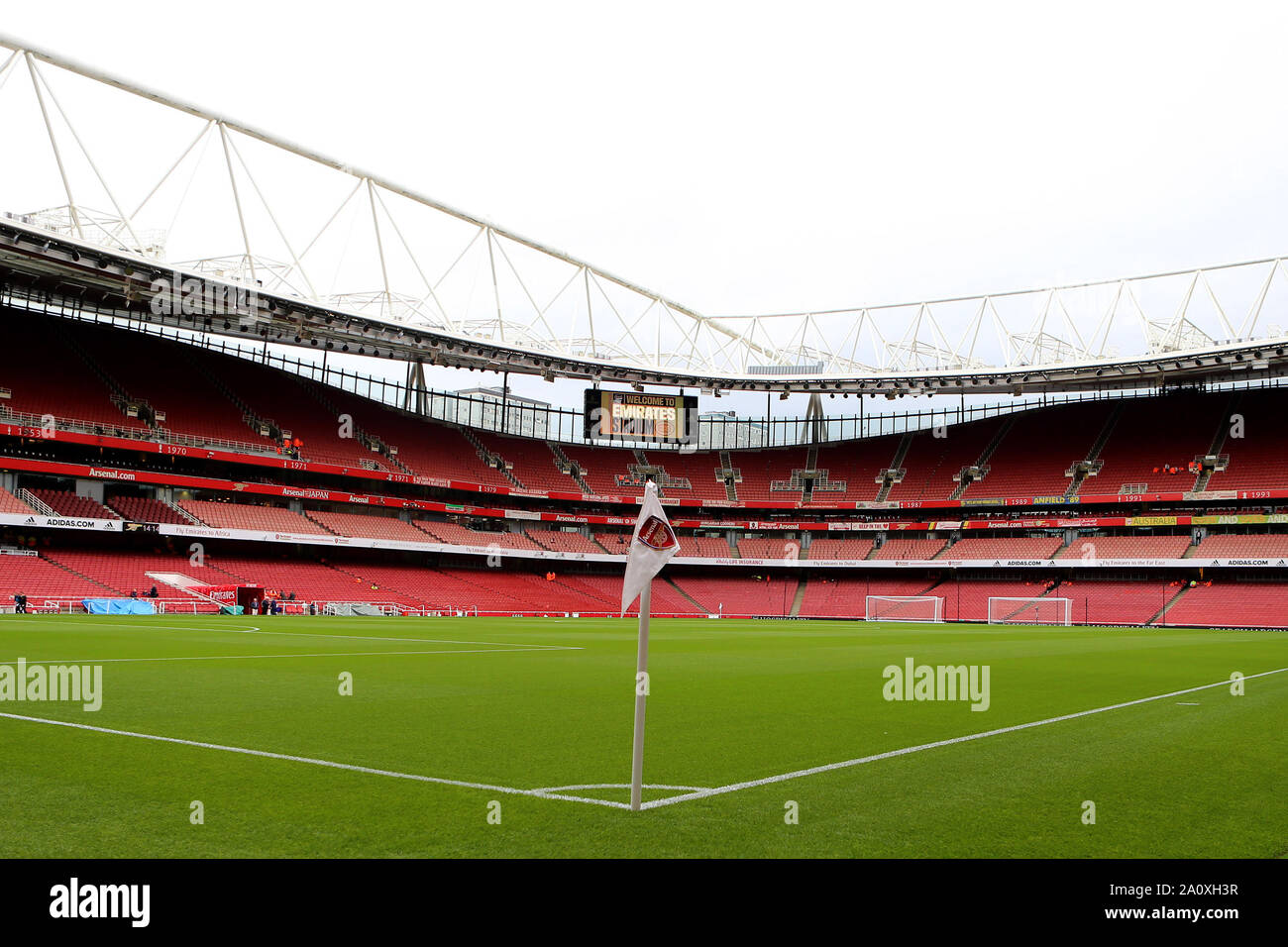 Emirates stadium general hi-res stock photography and images - Alamy