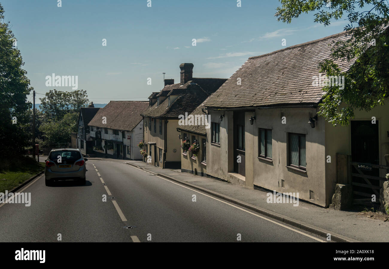 Ancient houses on Linton Hill in the village of Linton, Kent, UK Stock ...