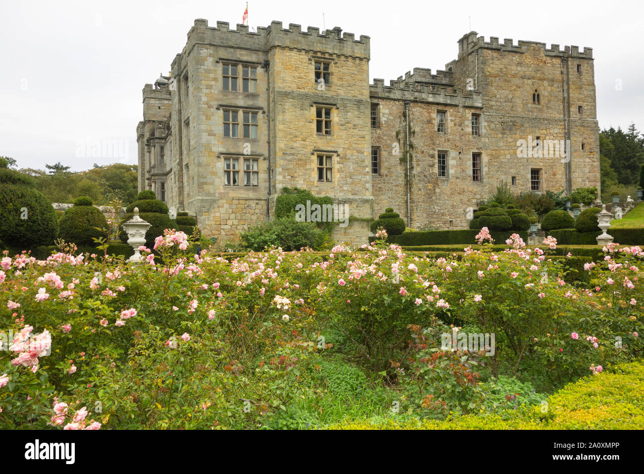 Chillingham castle hi-res stock photography and images - Alamy