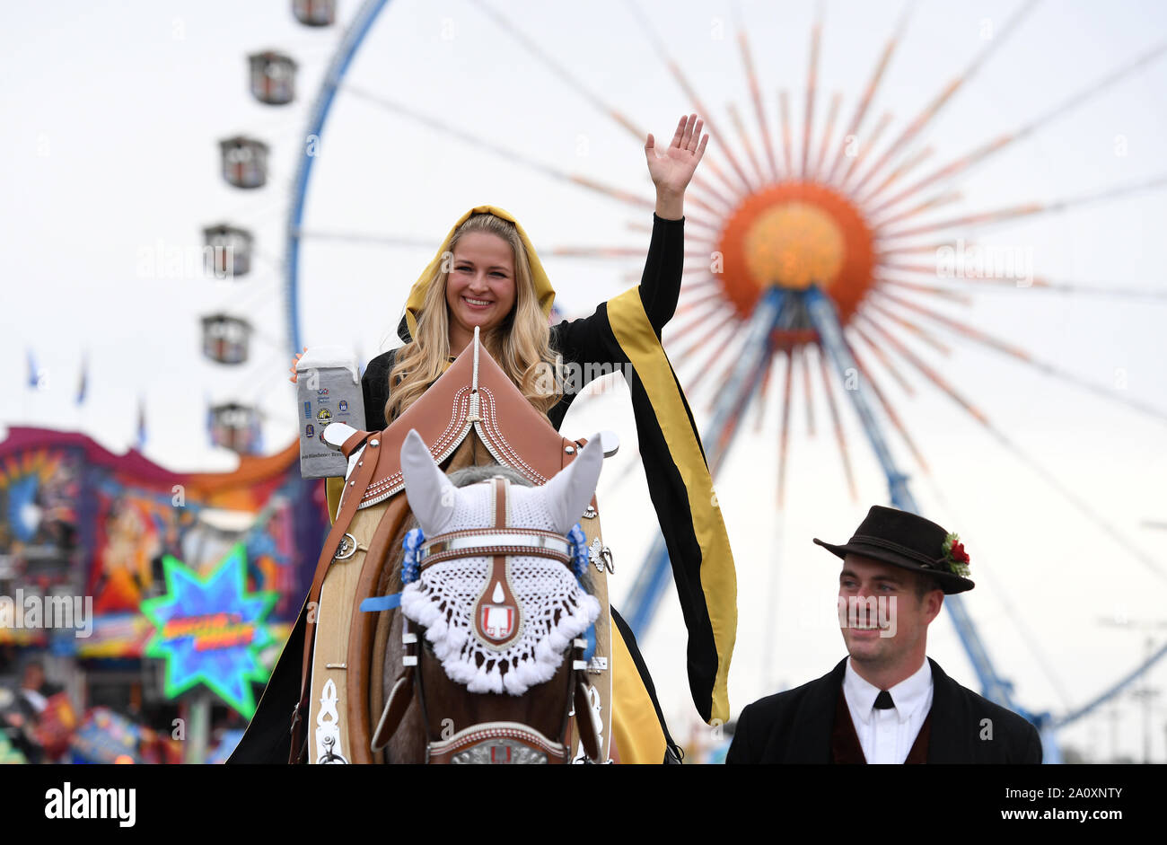 Muenchner kindl hi-res stock photography and images - Alamy