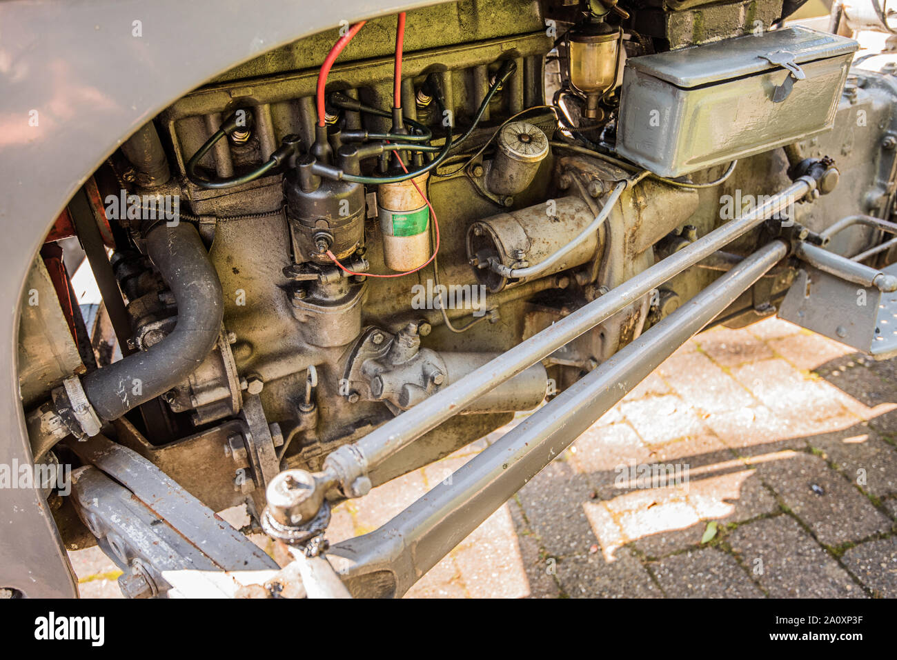 Massey ferguson tef 20 tractor hi-res stock photography and images - Alamy