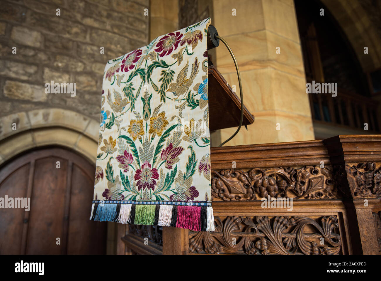 Lectern cover hi-res stock photography and images - Alamy