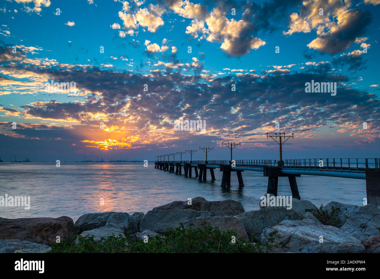 End of runway hi-res stock photography and images - Alamy