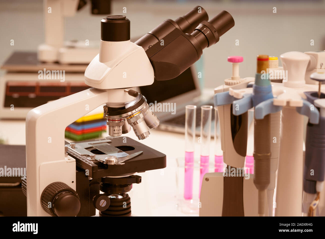 Scientific microscope in the laboratory of forensics Stock Photo - Alamy