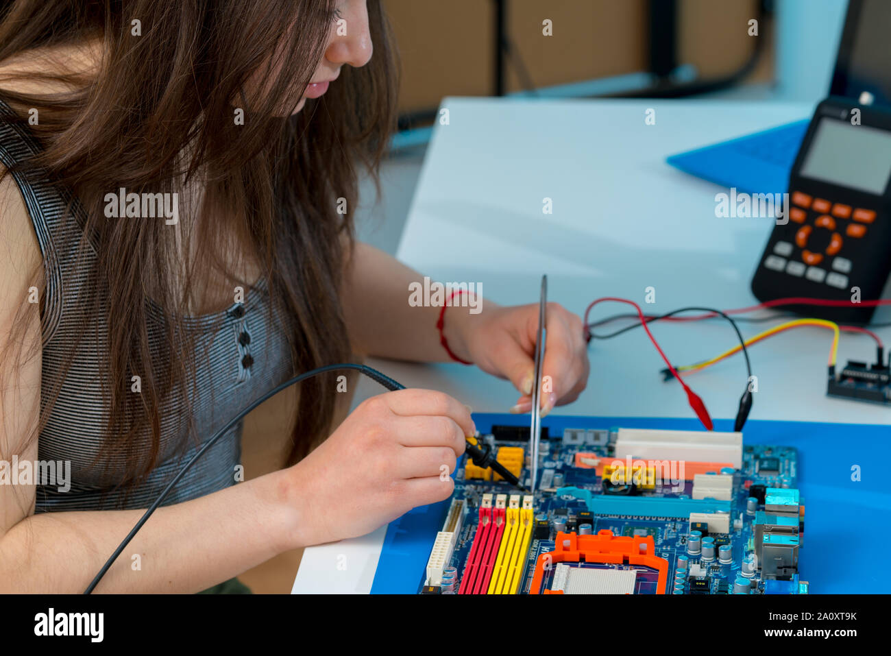 schoolgirl in electronics class Stock Photo - Alamy