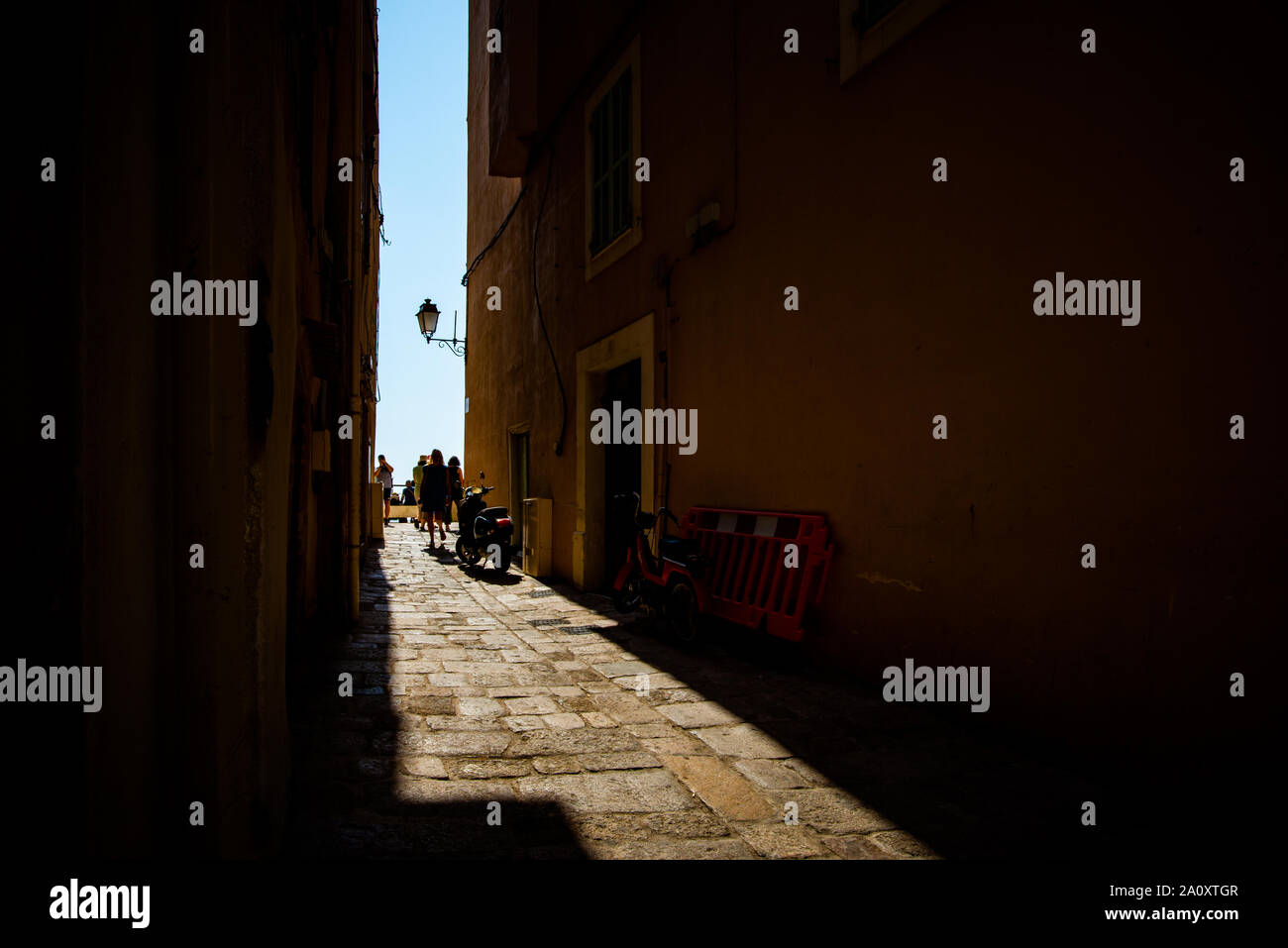 Chiaroscuro architecture hi-res stock photography and images - Alamy