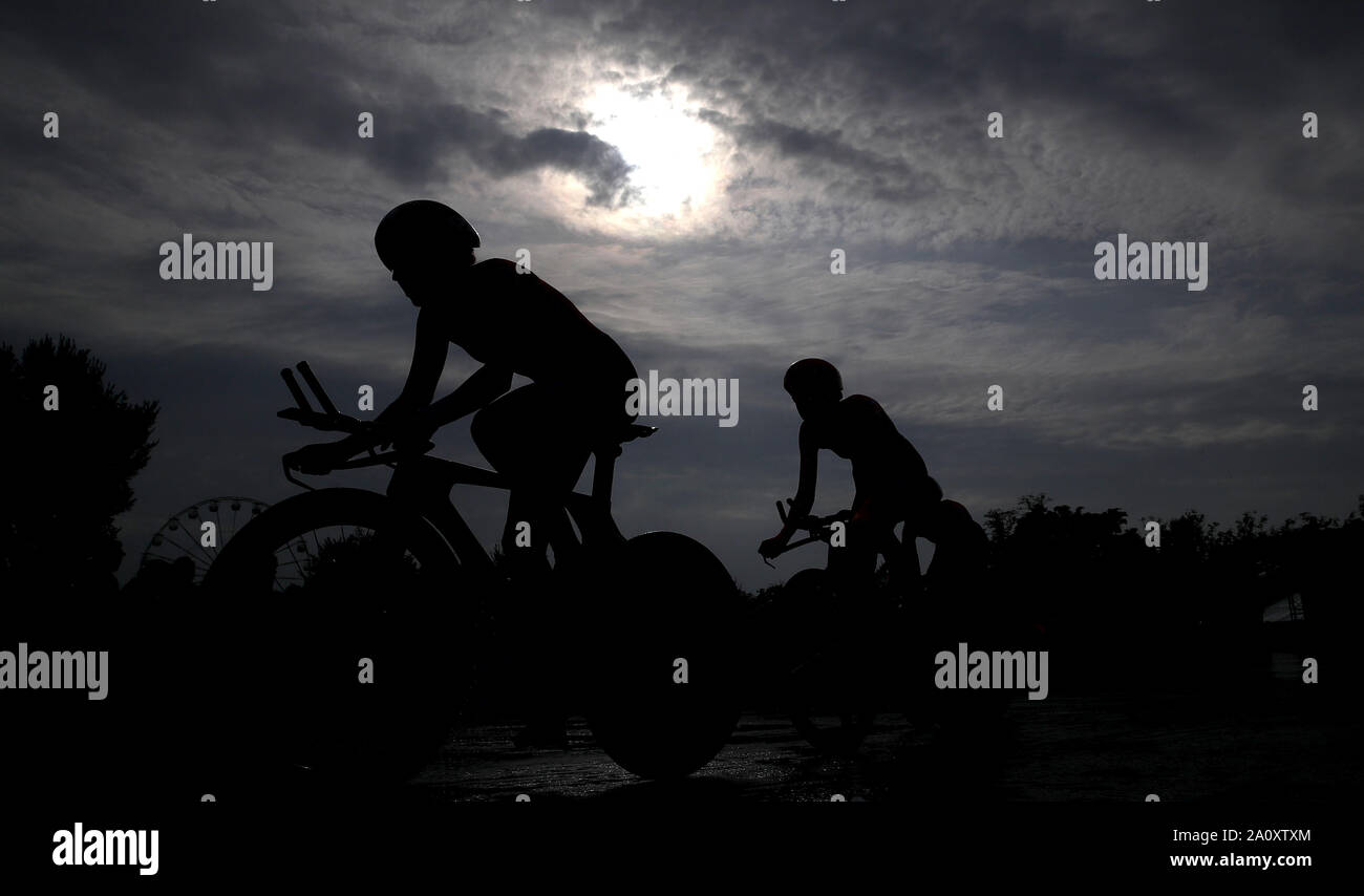 The Dutch women of Lucinda Brand, Riejanne Markus and Amy Pieters set ...