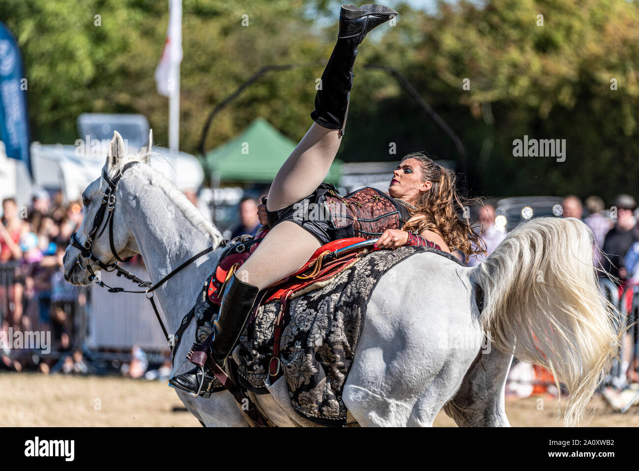 Horse riding uk country hi-res stock photography and images - Alamy