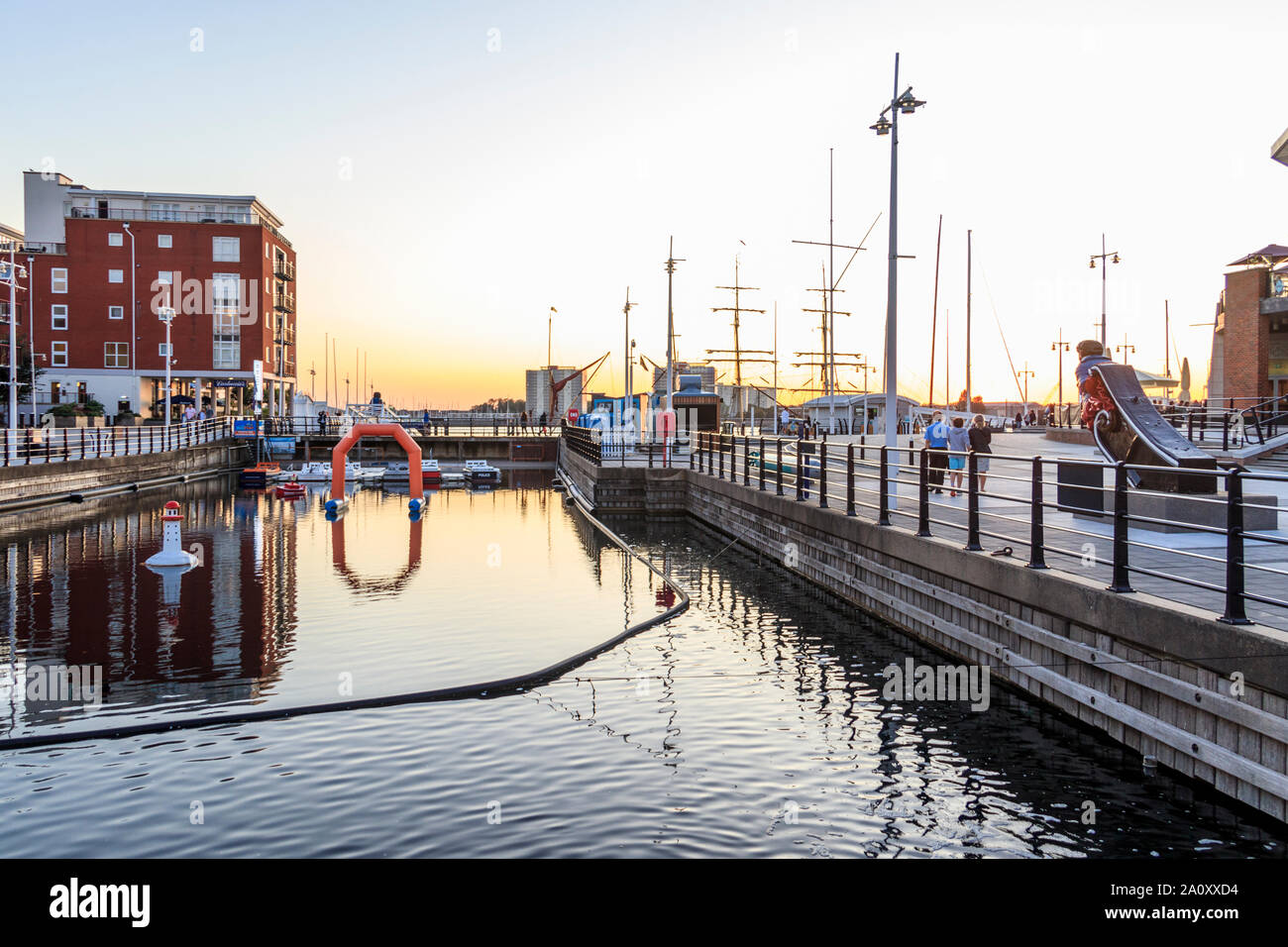 Sunset at Gunwharf Quays, Portsmouth, England, UK Stock Photo - Alamy