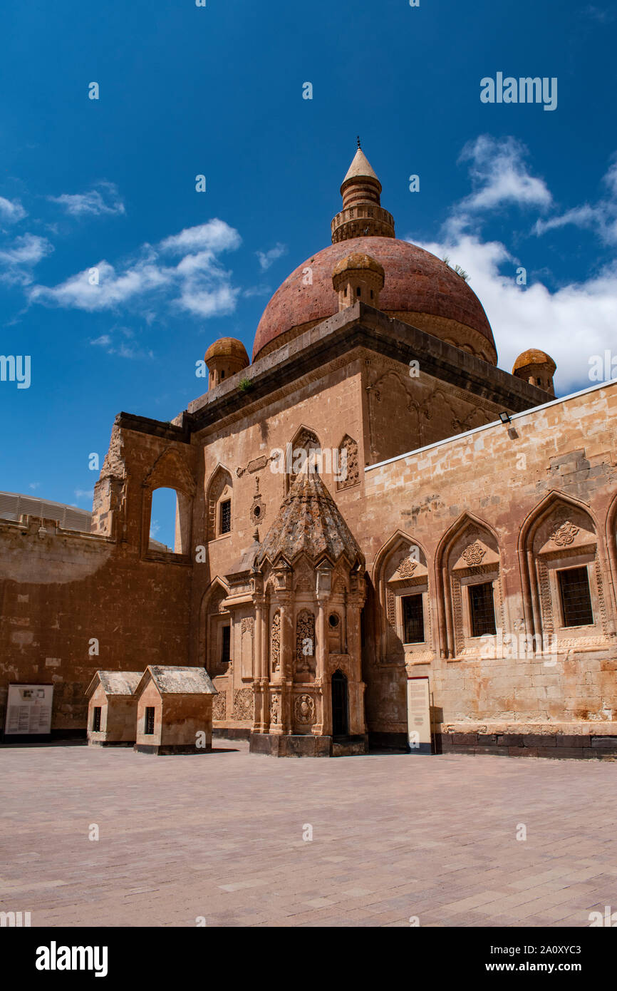 Semi dome hi-res stock photography and images - Alamy