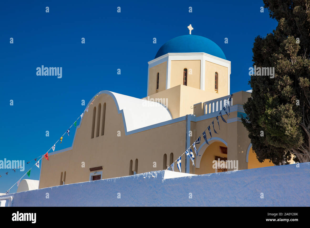 Traditional architecture of the churches of the Oia City in Santorini ...