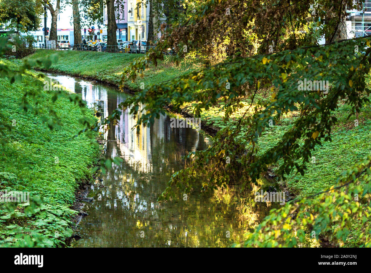dussel river in dusseldorf germany Stock Photo - Alamy