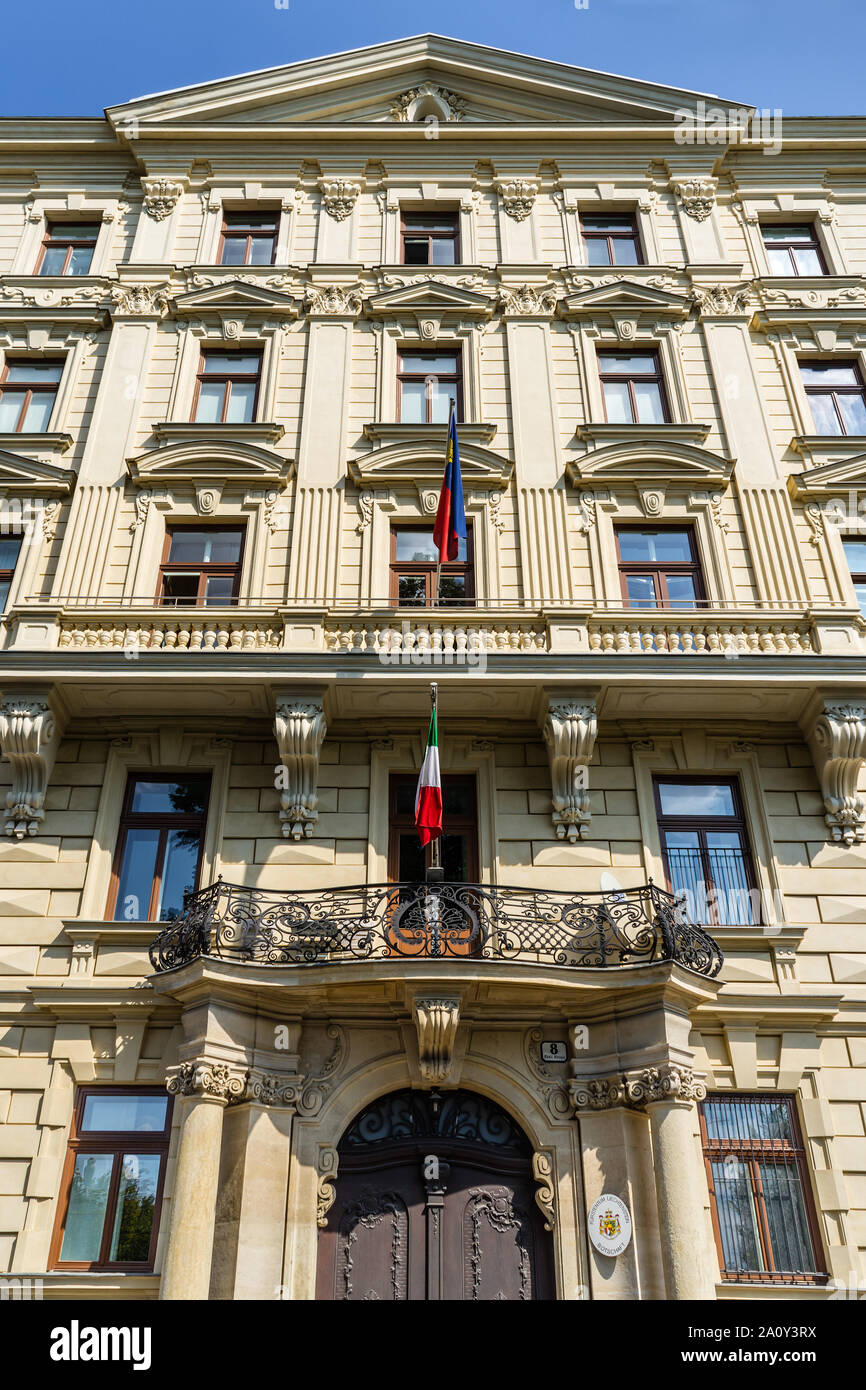 Consulate of austria hi-res stock photography and images - Alamy