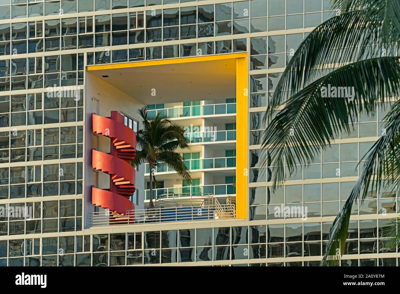 PALM COURT ATLANTIS CONDOMINIUM BUILDING (©ARQUITECTONICA 1982 ...