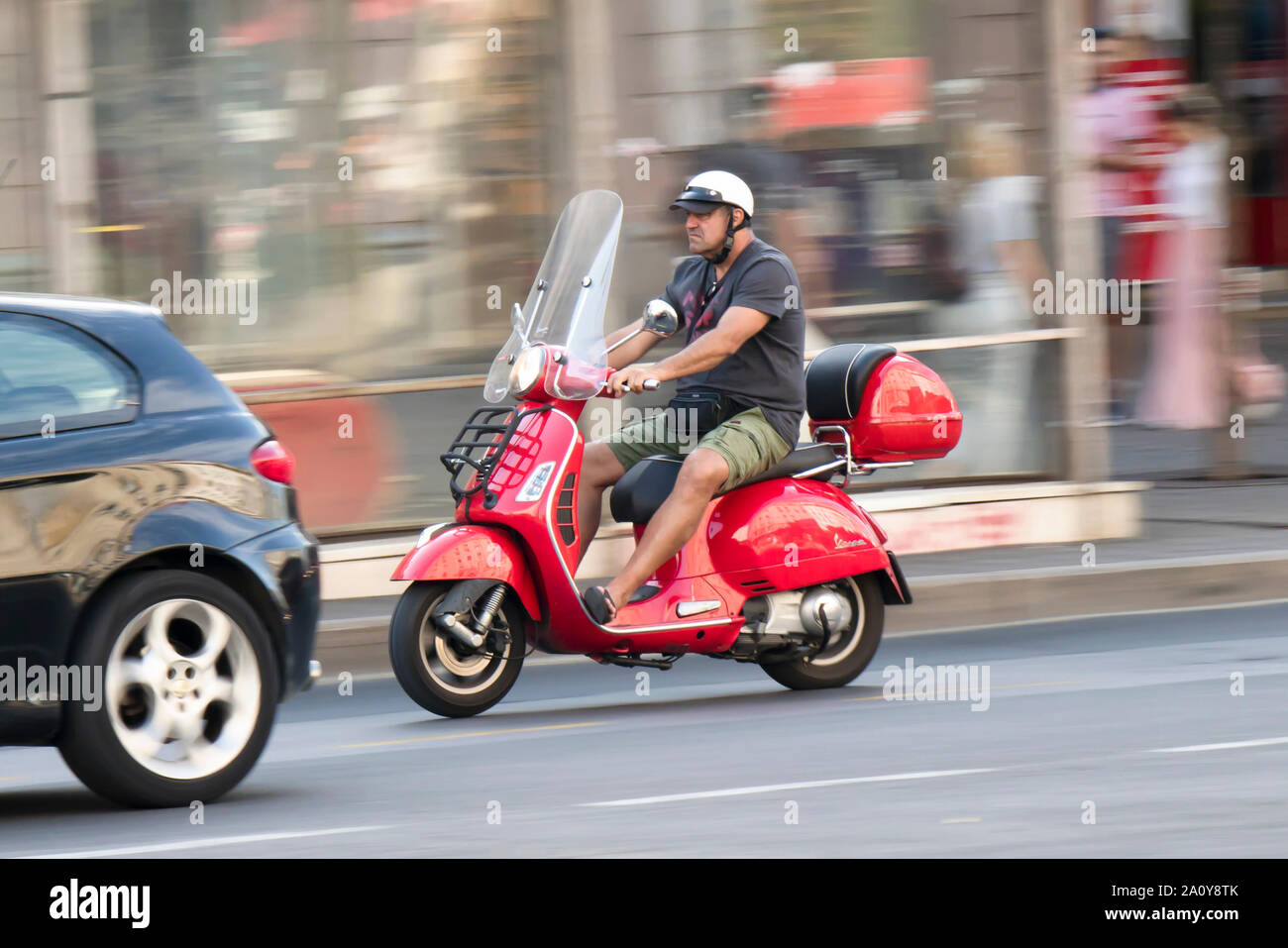 Vespa car hi-res stock photography and images - Alamy