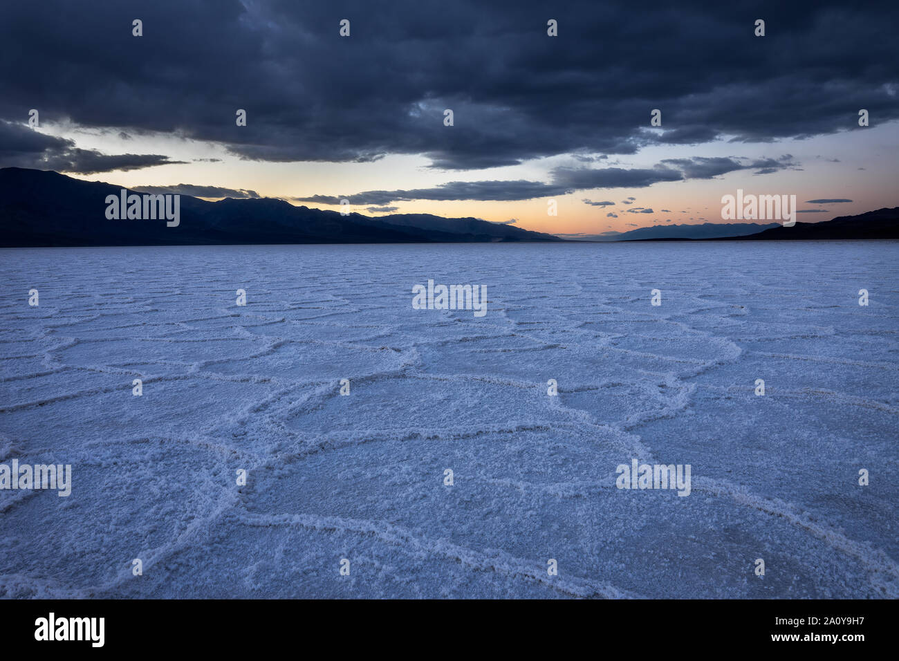 Salt polygons death valley hi-res stock photography and images - Alamy