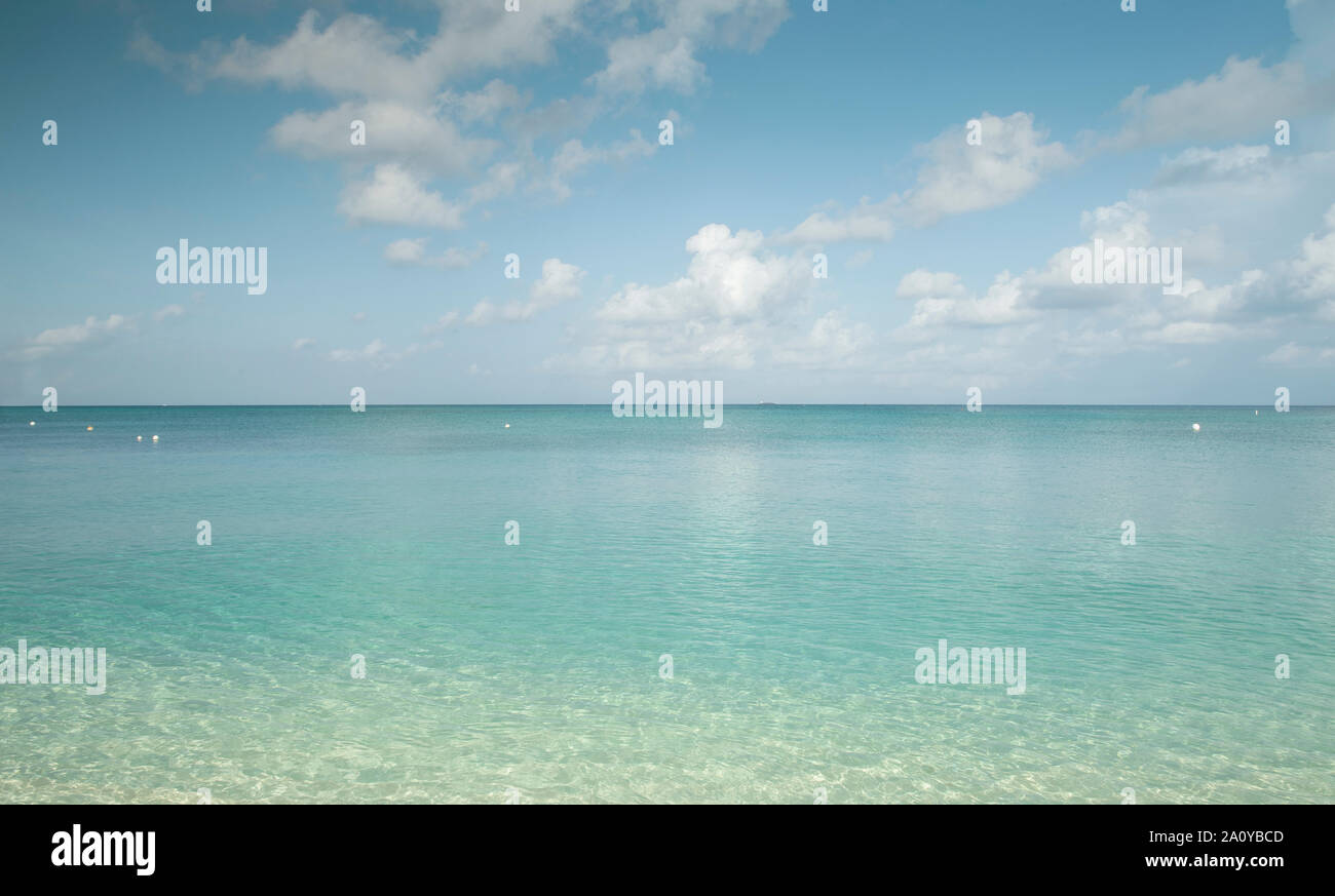 Travel to cayman islands hi-res stock photography and images - Alamy