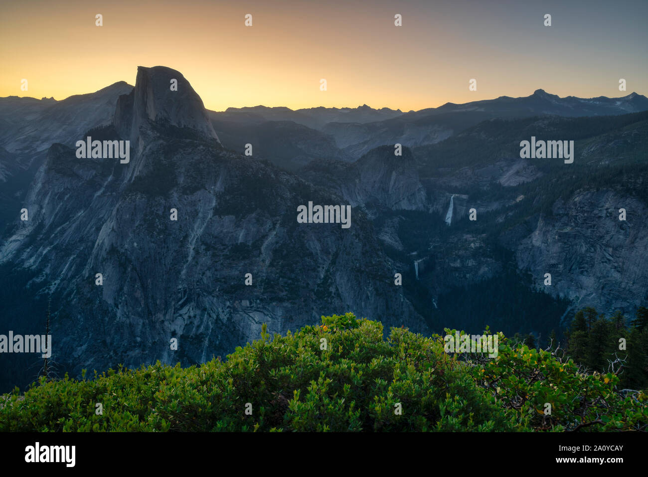 Dawn first light hi-res stock photography and images - Alamy