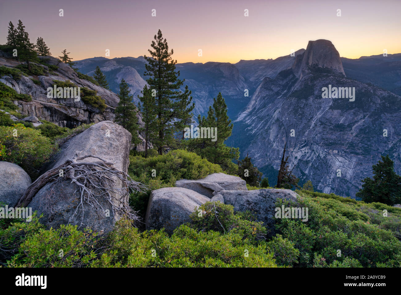 Dawn first light hi-res stock photography and images - Alamy