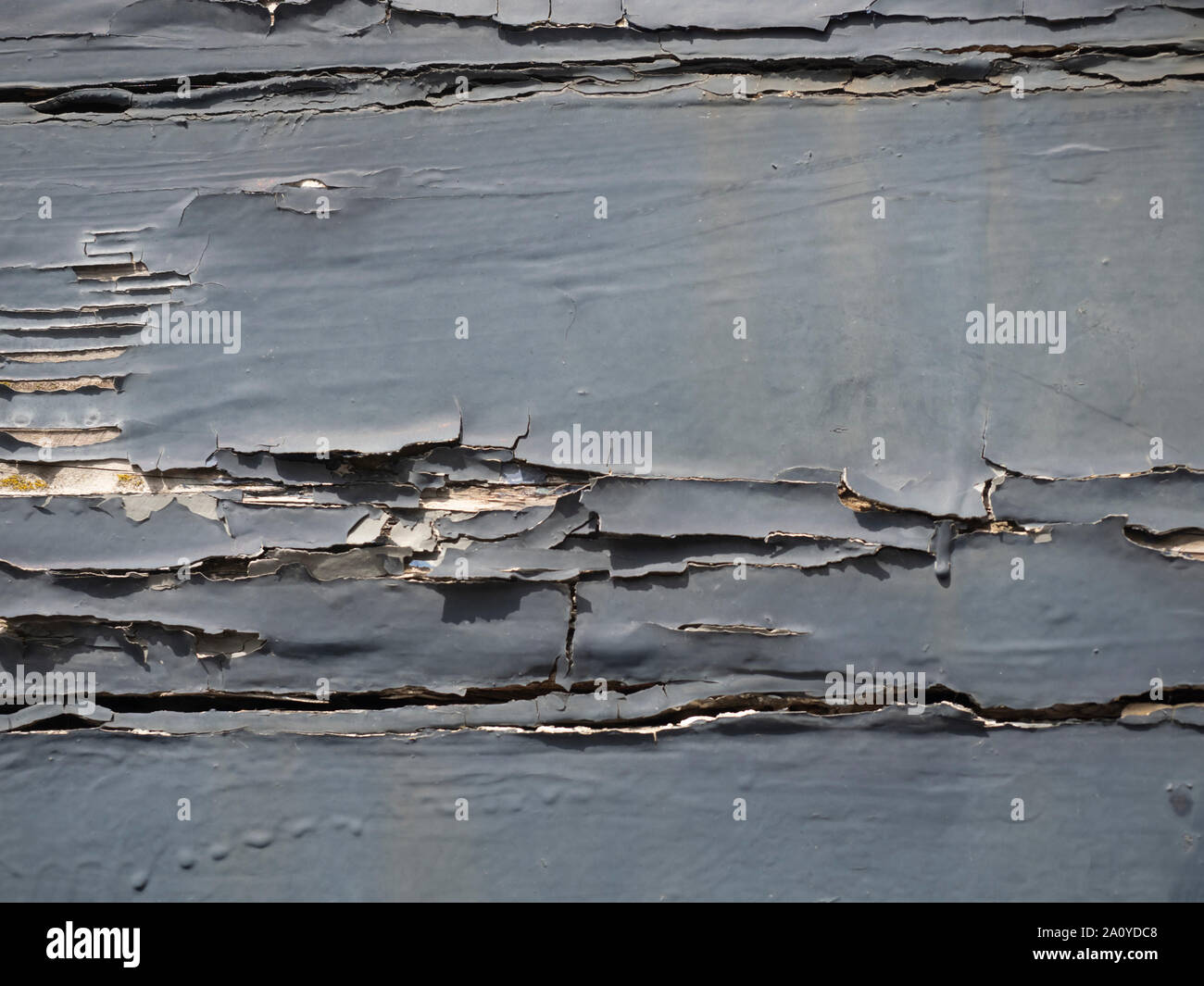 BACKGROUND TEXTURE - Grey peeling paint on boat Hull Stock Photo - Alamy