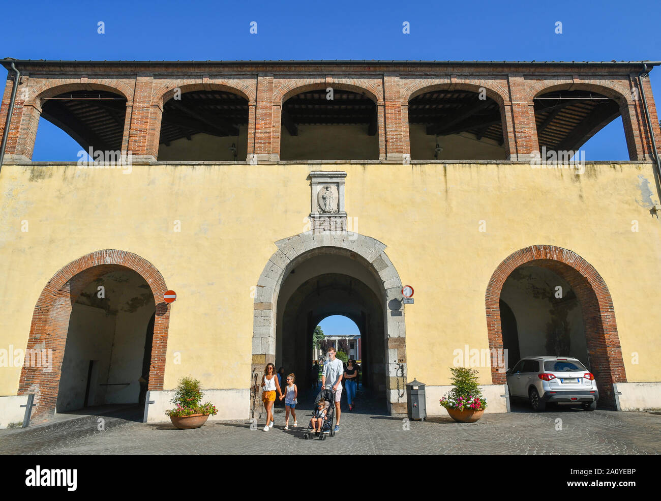 Lucca is a city hi-res stock photography and images - Alamy