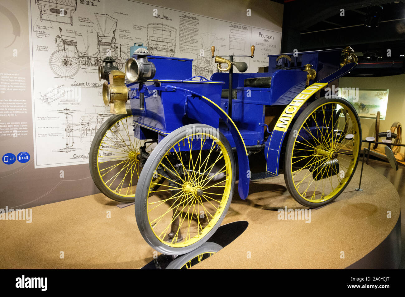 Th% The Eclair (lightning flash) car which took part in Paris-Bordeaux ...