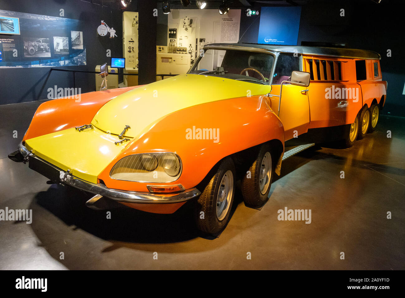 Citroen ds france hi-res stock photography and images - Alamy